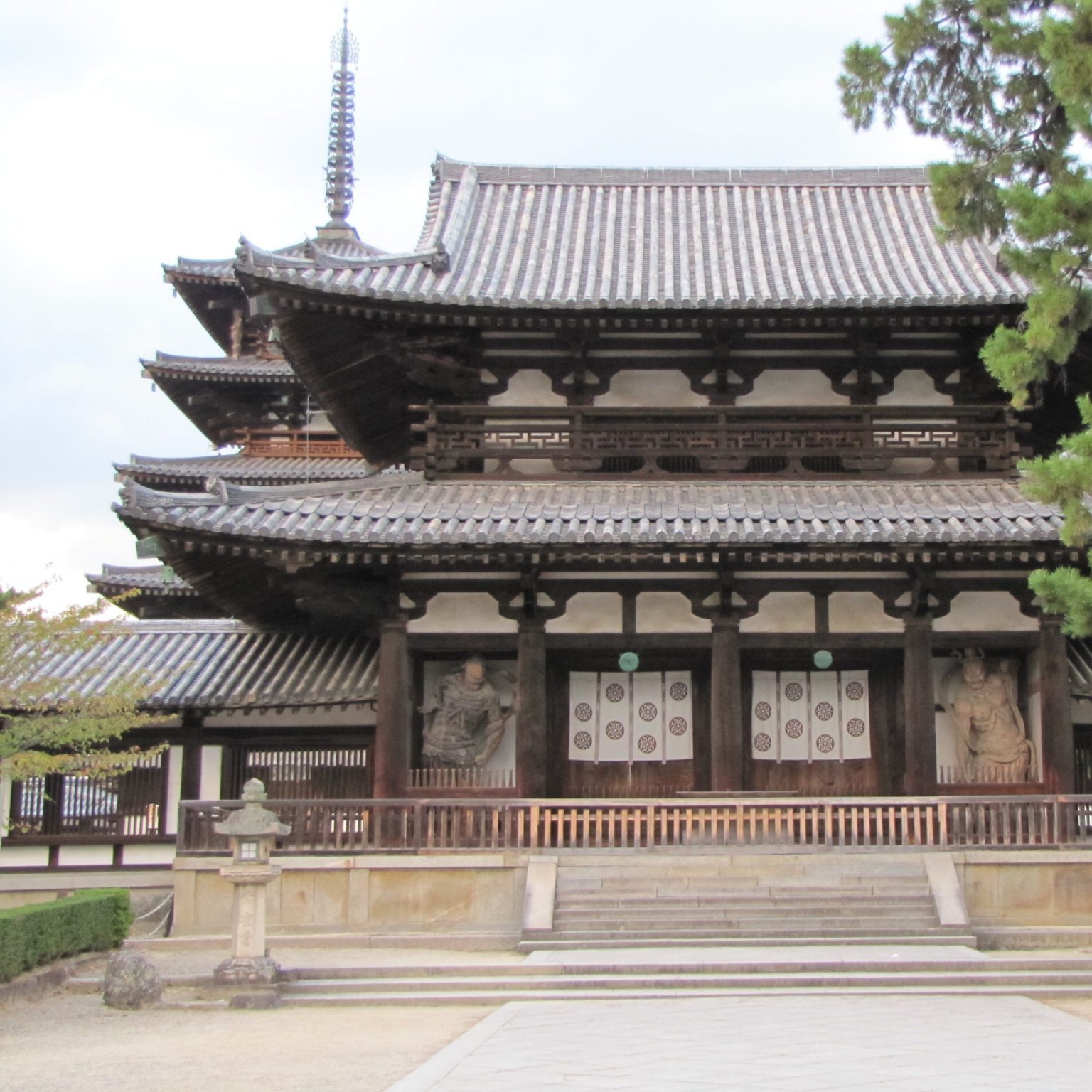 【宮大工になりたい方必見】伝統を守る宮大工の仕事内容徹底解説 | 宮大工 学校 大阪 一般社団法人 宮大工養成塾